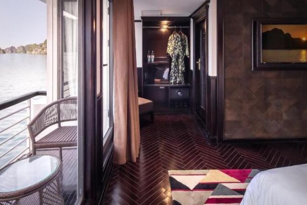 Review du thuyền Ambassador chi tiết nhất cho du khách?